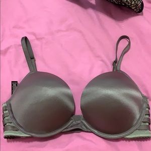 Victoria's Secret | Intimates & Sleepwear | 32c Victoria Secret Bra Set ...